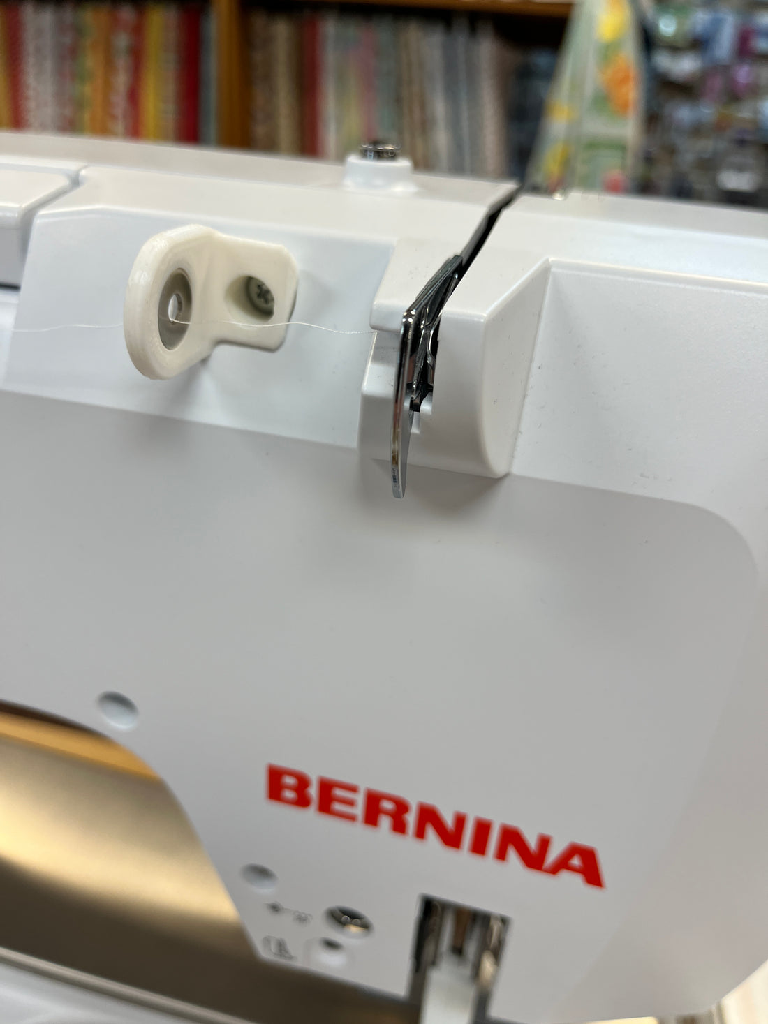 .7 series thread guide must have – Bernina Jeff